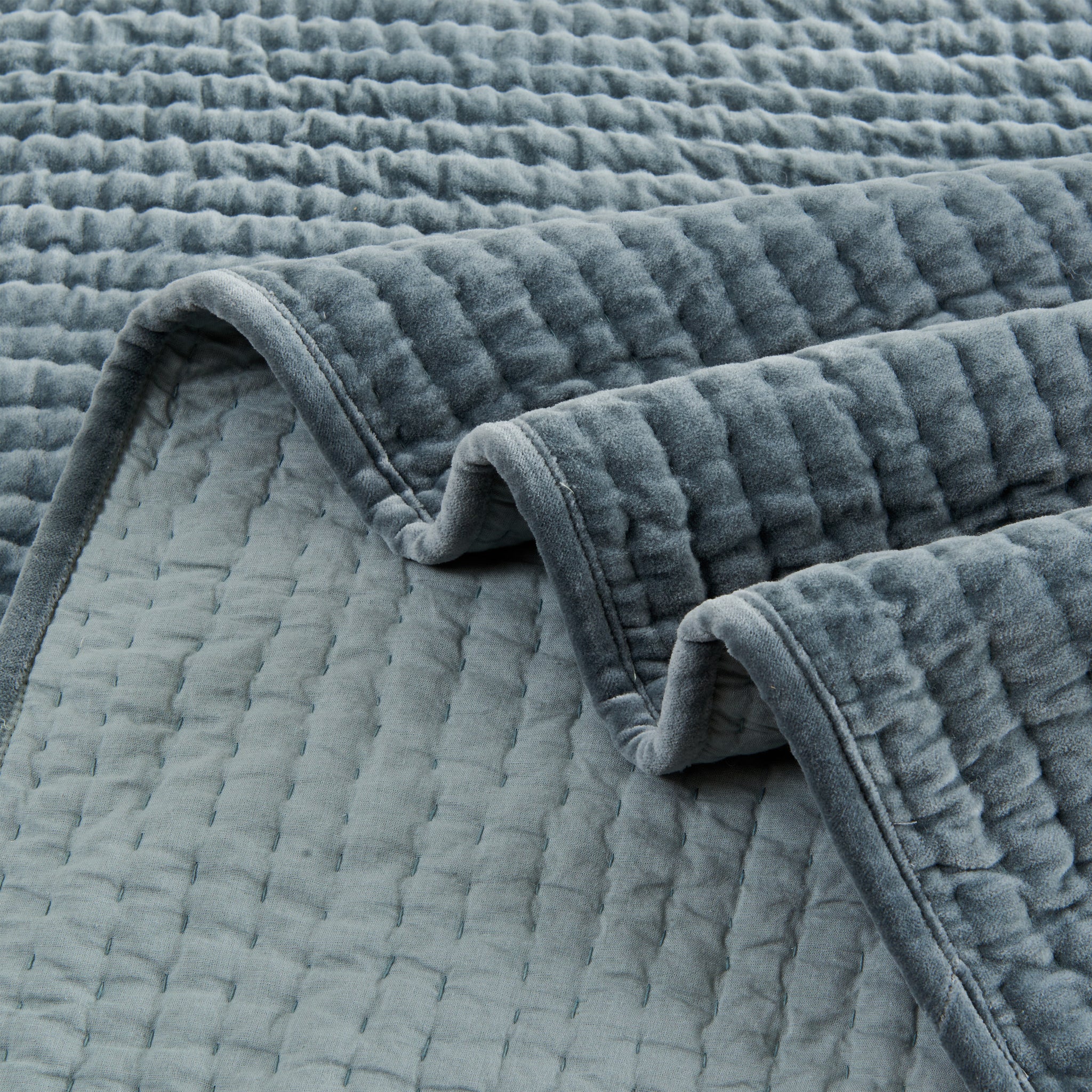Tamara Velvet Quilt Set – Mélange Home